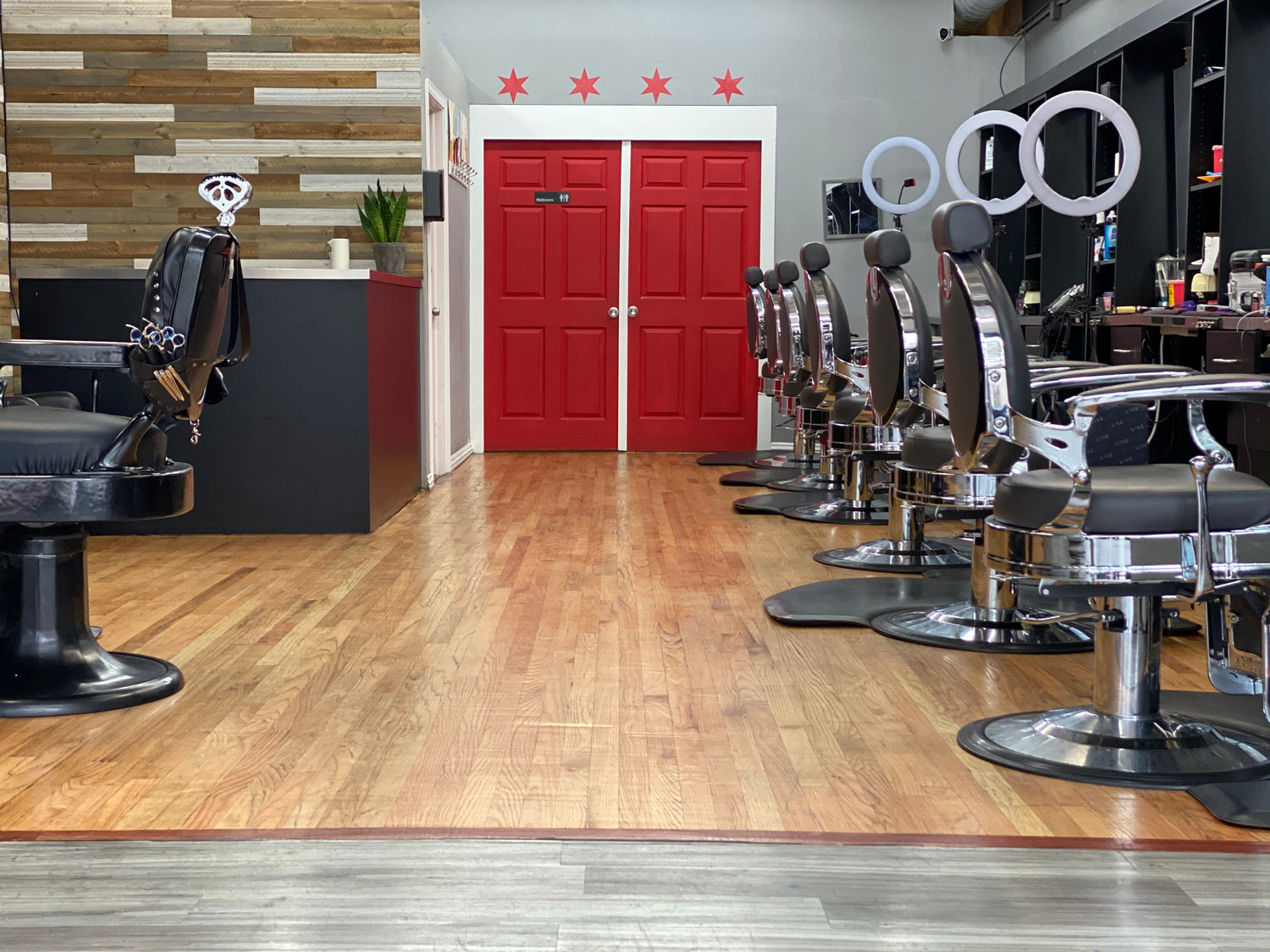 Get the Perfect Men's Haircut at Our Premium Barber Shop – Rockstar Made